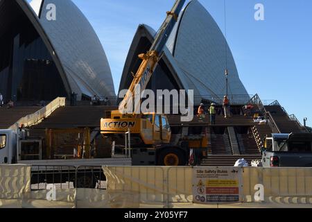 Sydney Opera House, details of the monumental cast concrete and granite ...
