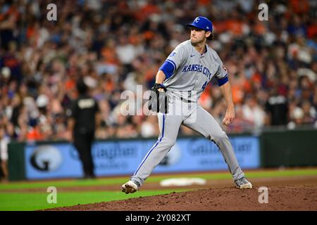 Kansas City Royals pitcher Daniel Lynch throws during the eighth inning ...
