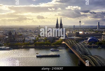 Cologne Cathedral Koelner Dom seen Museum Ludwig square Stock Photo - Alamy