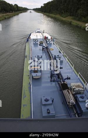 Cargo ship on the Mittelland Canal, Magdeburg waterway junction, canal ...