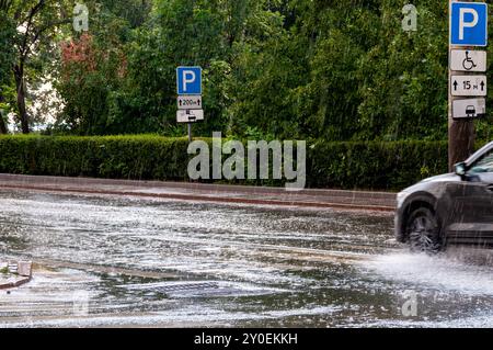 Stormy weather in Samara, Russia The consequences of heavy rain and ...