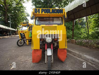 Traditional colorful tricycles. Philippines Stock Photo - Alamy