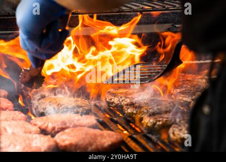 broiling, hamburger, burger, burgers, hamburgers Stock Photo - Alamy