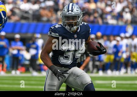 Dallas Cowboys running back Malik Davis scores on a touchdown run ...
