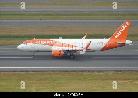 ISTANBUL, TURKIYE - JUNE 17, 2023: Dan Air Airbus A319-132 (3614 ...