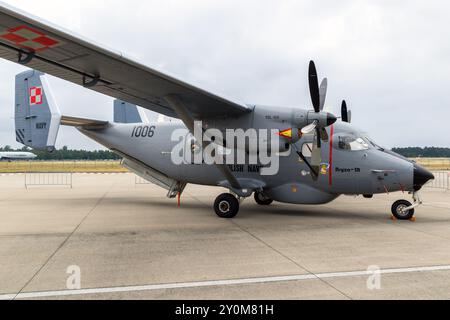 The PZL M28 Skytruck STOL light cargo and passenger plane Stock Photo ...