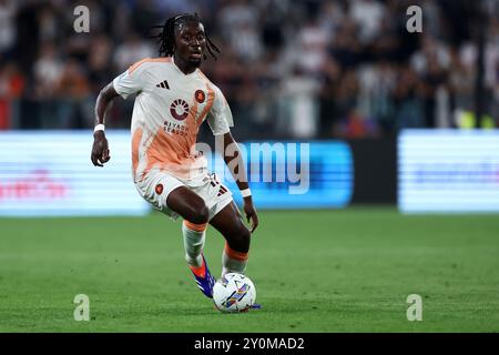 Manu Kone of AS Roma in action during the Serie A match between AS Roma ...