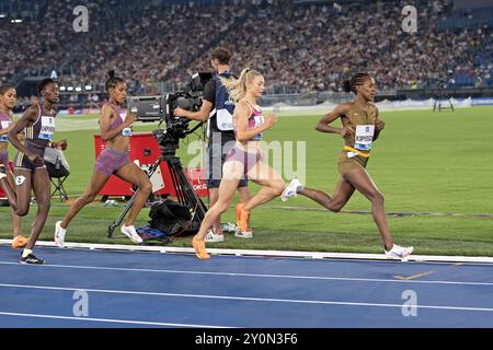 HAYLOM Birke (ETH) and CHEPCHIRCHIR Nelly (KEN), 1500m Women during the ...