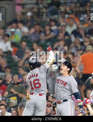 Boston Red Sox outfielder Jarren Duran catches a fly ball for an out ...