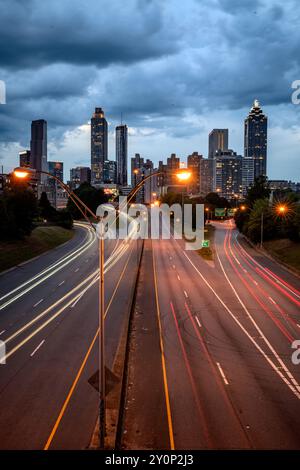 ATLANTA, GA - AUGUST 31: Georgia Bulldogs offensive lineman Xavier ...