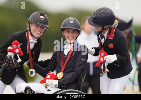 (Left to right) Denmark's Katrine Kristensen, USA's Fiona Howard and ...