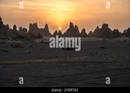 Sunrise around the volcanic chimneys of Lake Abbe (Lac Abbe Bad ...