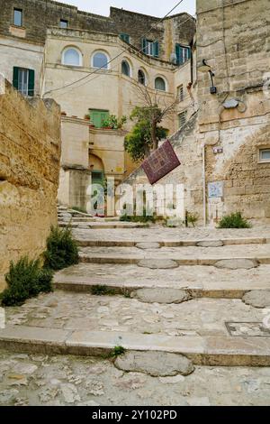 Vicoli e monumenti della città di Matera, Basilicata, Italia Stock ...