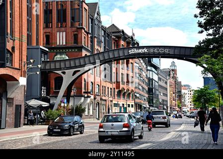 Hamburg Altona, Grosse Elbstrasse, Stilwerk Bridge, Fischmarkt Building ...