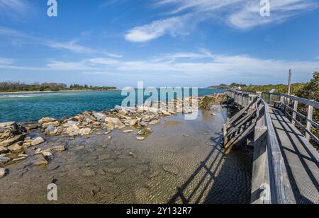 wetlands of the Kalang River and South Arm Bellingen River at Bellinger ...
