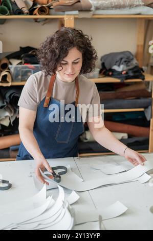 Woman tanner at work in the workshop Stock Photo - Alamy