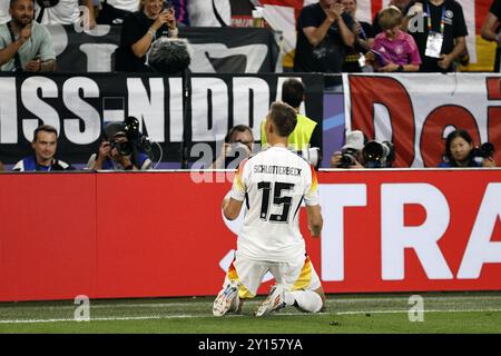 Final celebration, Nico Schlotterbeck (Dortmund) Berlin, January 24 ...