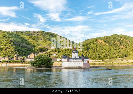 Beautiful view of Pfalzgrafenstein castle in Kaub, Germany Stock Photo ...
