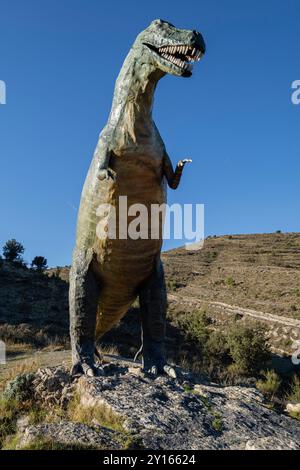 Tarbosaurus, Tarbosaurus bataar, natural-size reproduction ...