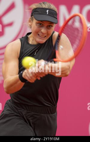 Montreux Switzerland, 09 05 2024: Anouk Koevermans (NED) vs Tara Wurth ...