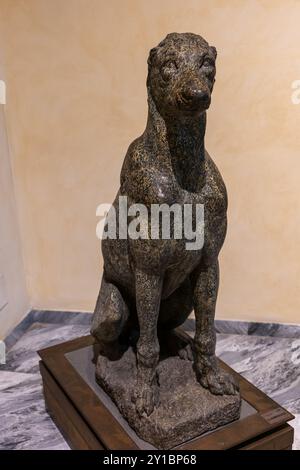 Marble in old historical italy and statue Stock Photo - Alamy