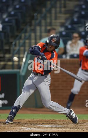 Greensboro, NC: Bowling Green Hot Rods pitcher Alexander Alberto (33 ...
