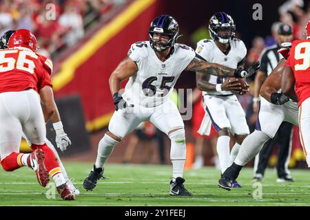Baltimore Ravens guard Patrick Mekari (65) takes to the field before an ...