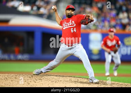 Cincinnati Reds pitcher Tony Santillan throws during a baseball game ...