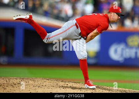 Cincinnati Reds pitcher Emilio Pagán (15) in the ninth inning of a ...