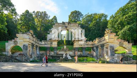 Artificial roman ruins in the park of the Schönbrunn castle in Vienna ...