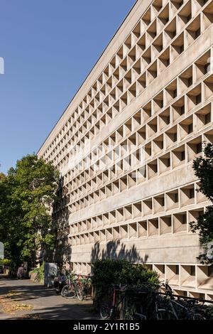 University and City Library on Kerpener street in the Lindenthal ...