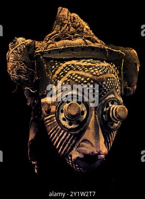 Mask Kasai 20th Century, Kuba RD Congo, Africa Museum, Brussels ...