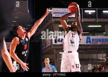 Armoni Brooks (EA7 Emporio Armani Olimpia Milano) & Elisee Assui ...