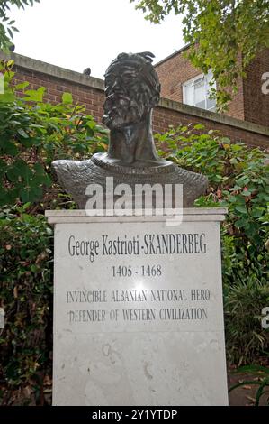 Monument to George kastrioti Skanderbeg, Bayswater, City of Westminster ...