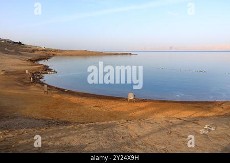 the beach of the dead sea in Sweimeh, Swemeh in Jordan Stock Photo - Alamy