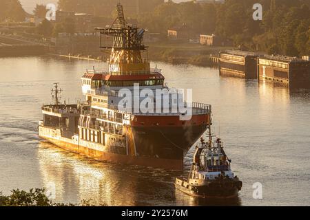 Tug & Tow: Kasko of the new Pollution Control Vessel MELLUM passing the ...