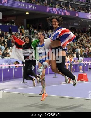 Karisma Evi Tiarani of Indonesia celebrates her silver medal after ...