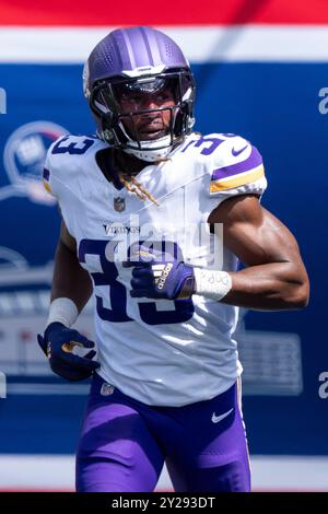 Minnesota Vikings running back Aaron Jones (33) runs drills during the ...