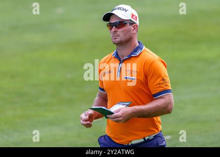 Ryan Fox of New Zealand on the 18th green during Round One of the ...