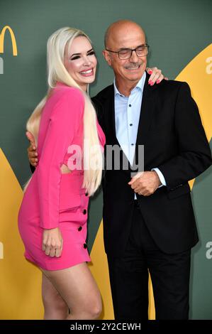Daniela Katzenberger und Mario Federico beim McDonald s Opening Event ...