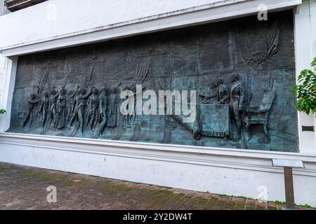 A bronze mural depicting the signing of the Argentine Declaration of ...