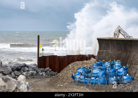 Aberaeron coastal defence scheme work Stock Photo - Alamy