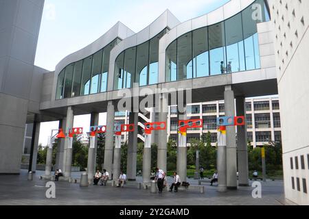 Smoking area, Osaka, Japan Stock Photo - Alamy