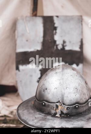 Medieval armor and weaponry Stock Photo - Alamy
