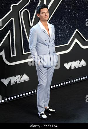 Kevan Kenney arrives on the red carpet at the 2025 MTV Video Music ...