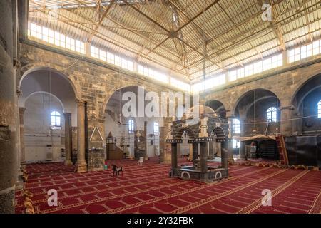 interior, Mosque of Umar, Bosra, Hauran, Syria Stock Photo - Alamy