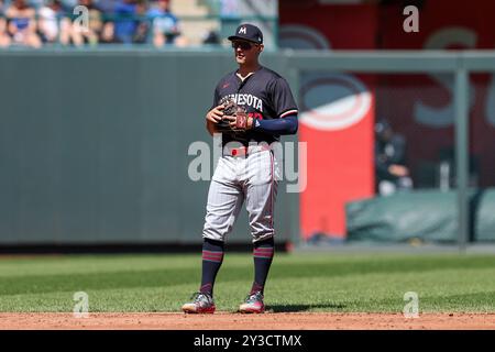 Minnesota Twins shortstop Brooks Lee waits for a pitch to the Texas ...