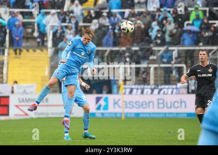 5 Thore Jacobsen (TSV 1860 München), 18 Soufiane El-Faouzi (Alemannia ...