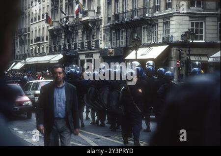 Archive photograph of riot police in Paris, during May Day 1993 Stock ...