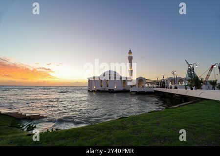 Al Rahmah floating mosque at sunset with sea in foreground , Jeddah ...